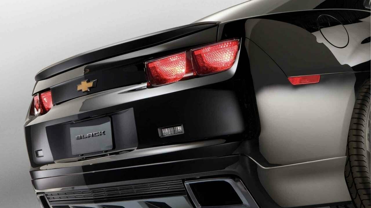 Картина на холсте 110x60 LinxOne "Авто, машины, мото, транспорт" интерьерная для дома / на стену / на кухню / с подрамником