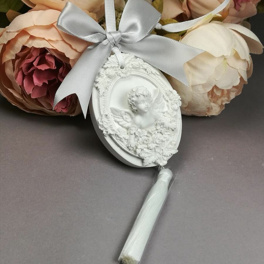 Медальон ангел хранитель с сердцем, 8.5х6.5см, ручная работа