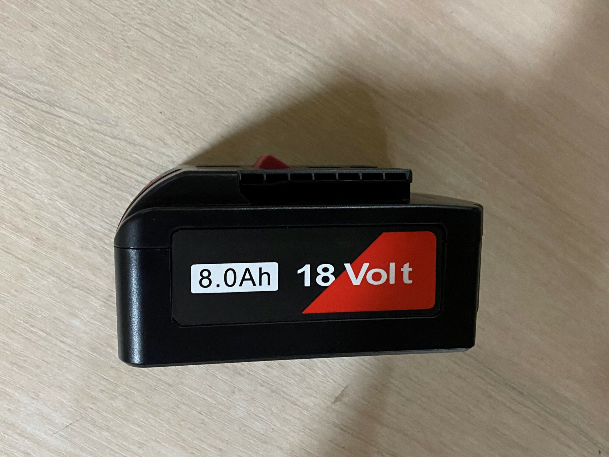 Аккумулятор для инструмента Bosch 18V, 8000mAh, 1600A016GK, LED, OEM (21700)