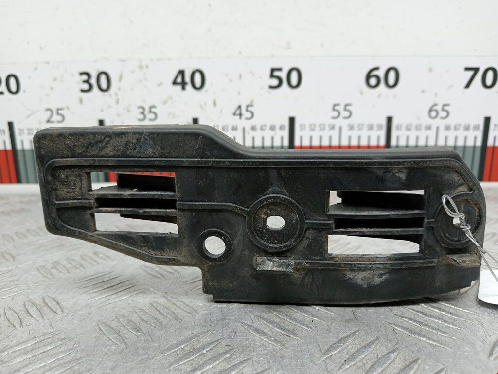 Кронштейн (крепление) переднего бампера левый Volkswagen Passat 5 GP 3B0807183E арт. 2175585