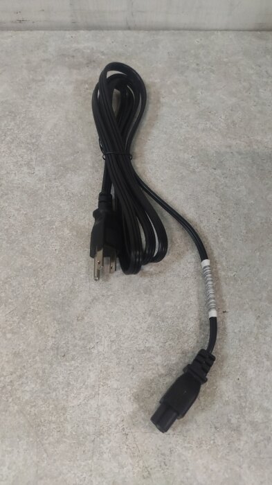 Кабель питания HP 213349-001 3-Wire Standard Power Cord
