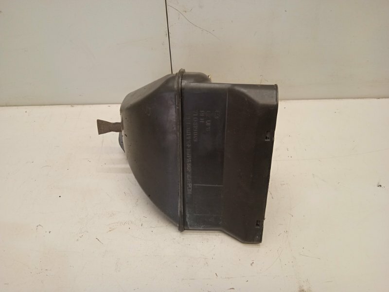 Б/У Порше Кайен, VW Touareg 2002-2010 Воздухозаборник Porsche Cayenne 2002-2007 9PA, 955 100651 PORSCHE арт. 7L0819049