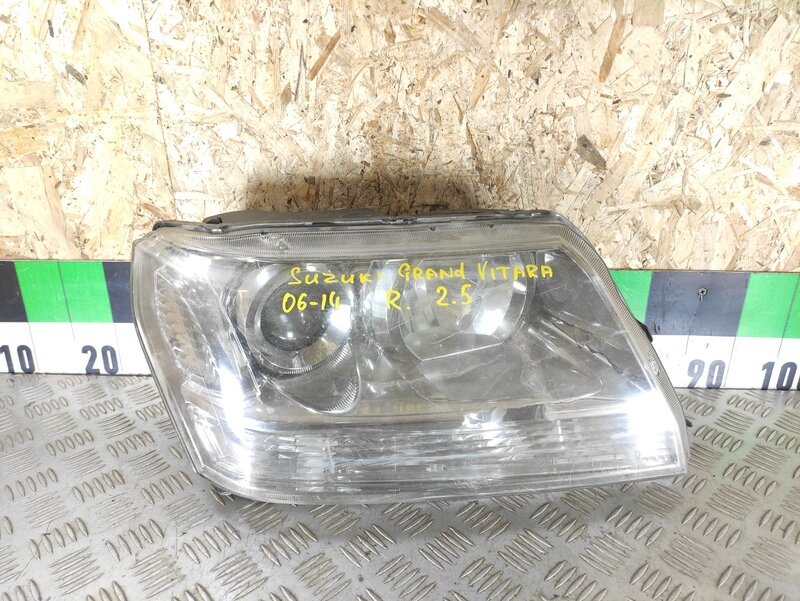 Фара правая SUZUKI VITARA 2005 2015 3512065J11