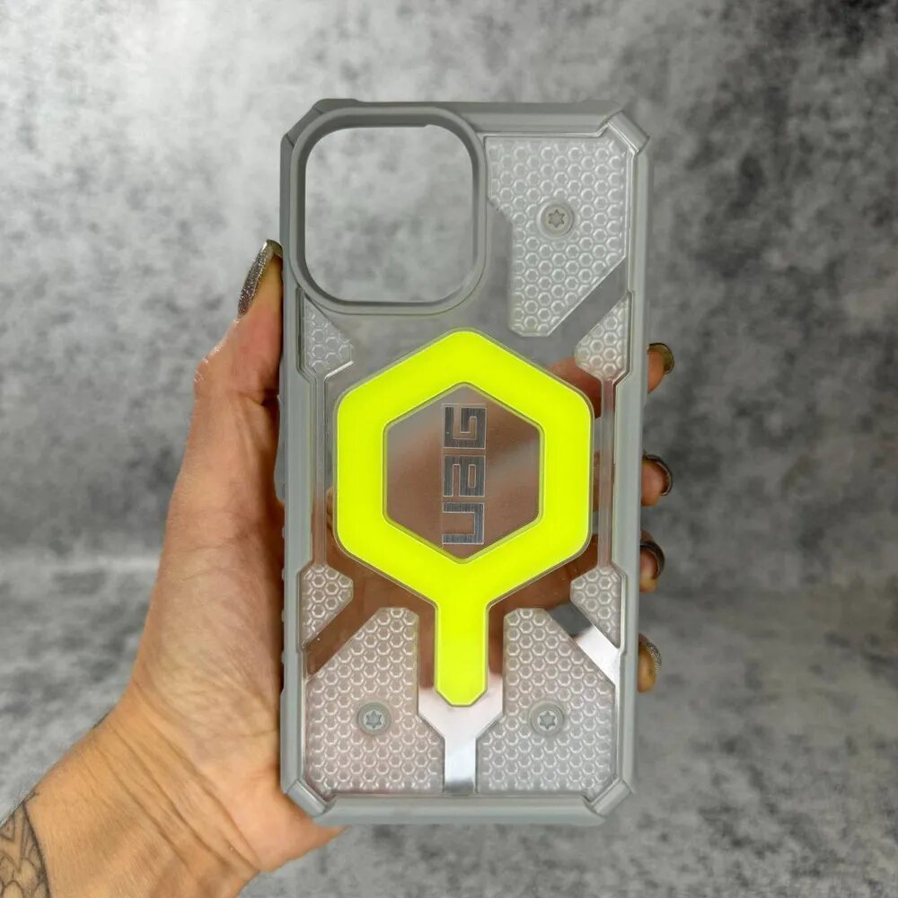 Чехол-накладка Pathfinder Case / для iPhone 13 Pro Max / Clear-Yellow