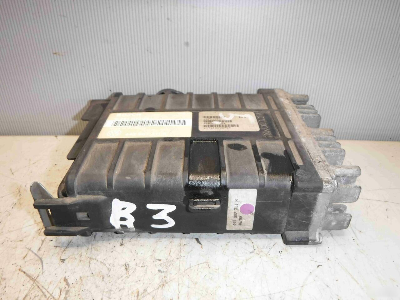 Блок управления двигателем Volkswagen Passat B3 (1988—1993) 443907311B