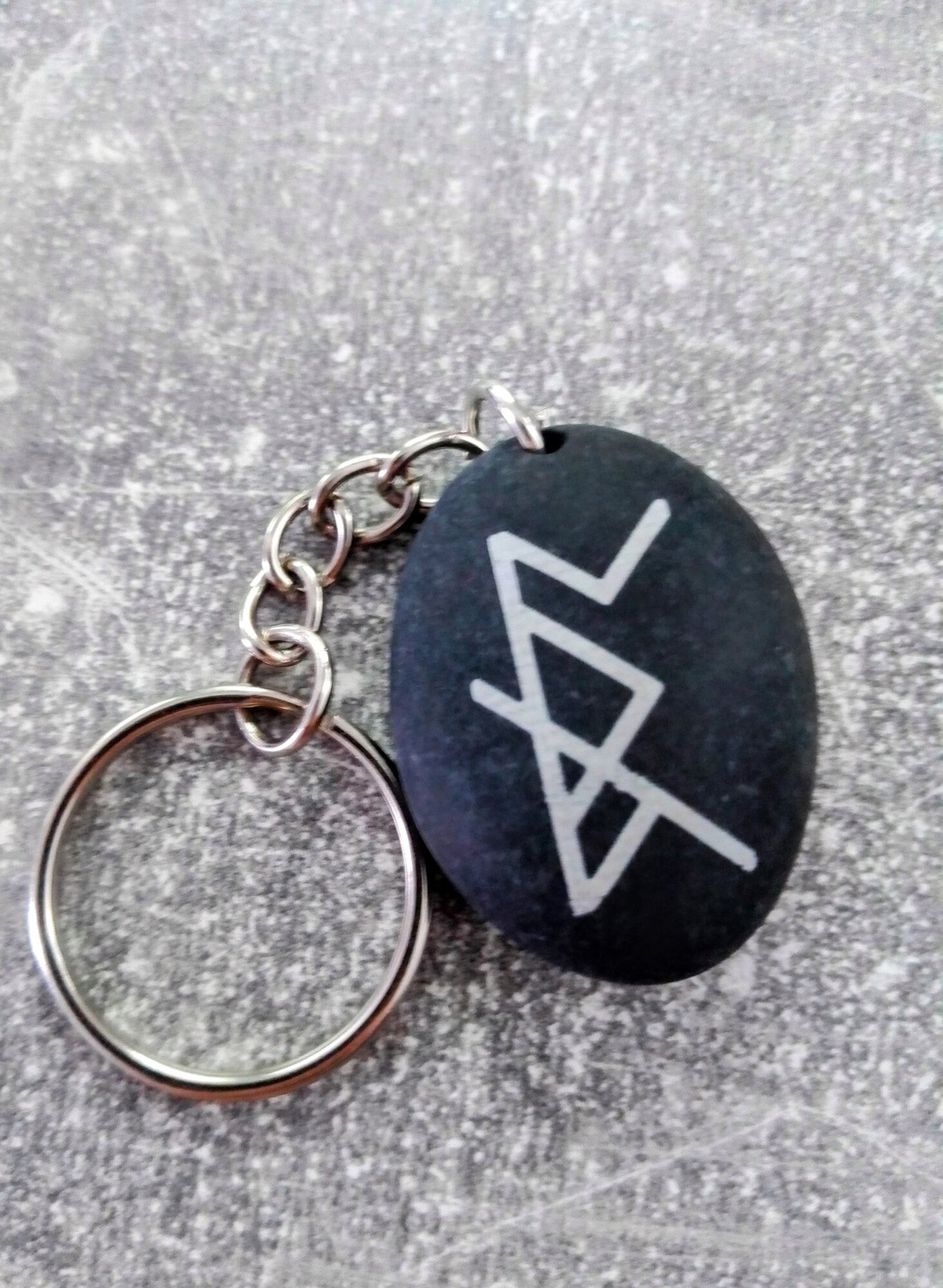 Талисман Рунический став на похудение. Гравировка по камню. Брелок.