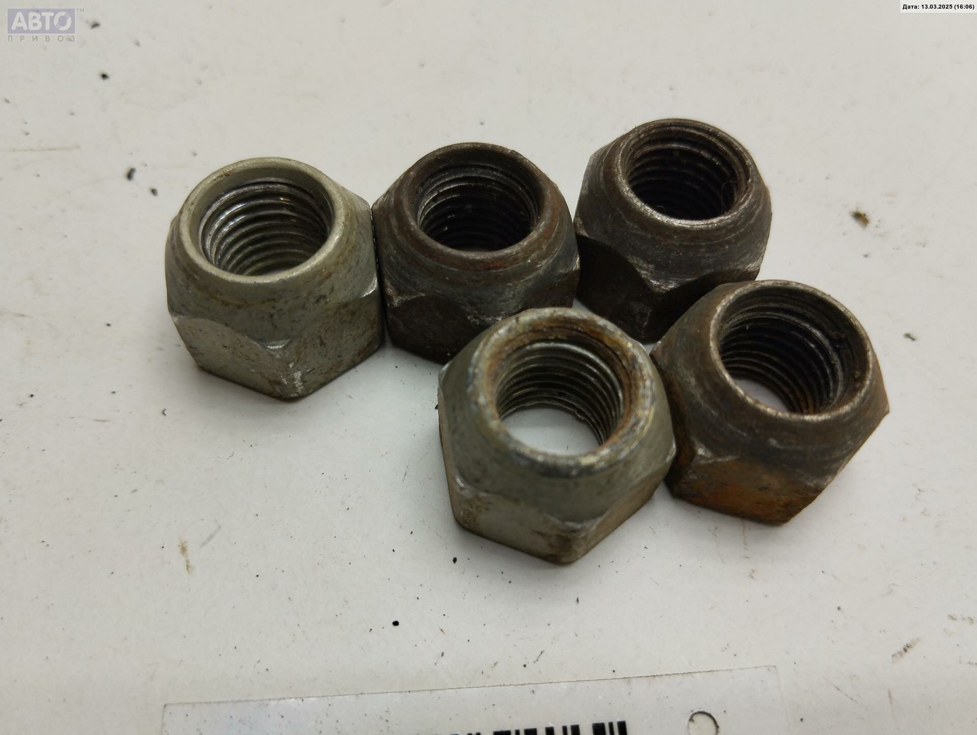 Болт колесный (гайка колесная) Ford Focus 2 (2004-2010)