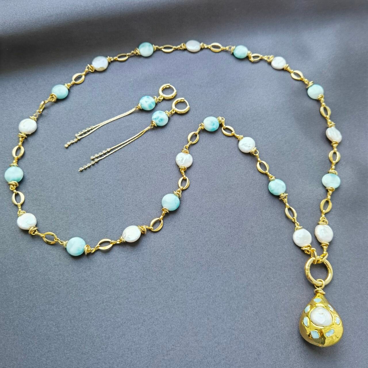 Комплект бижутерии Камни Елены: колье, серьги, ларимар