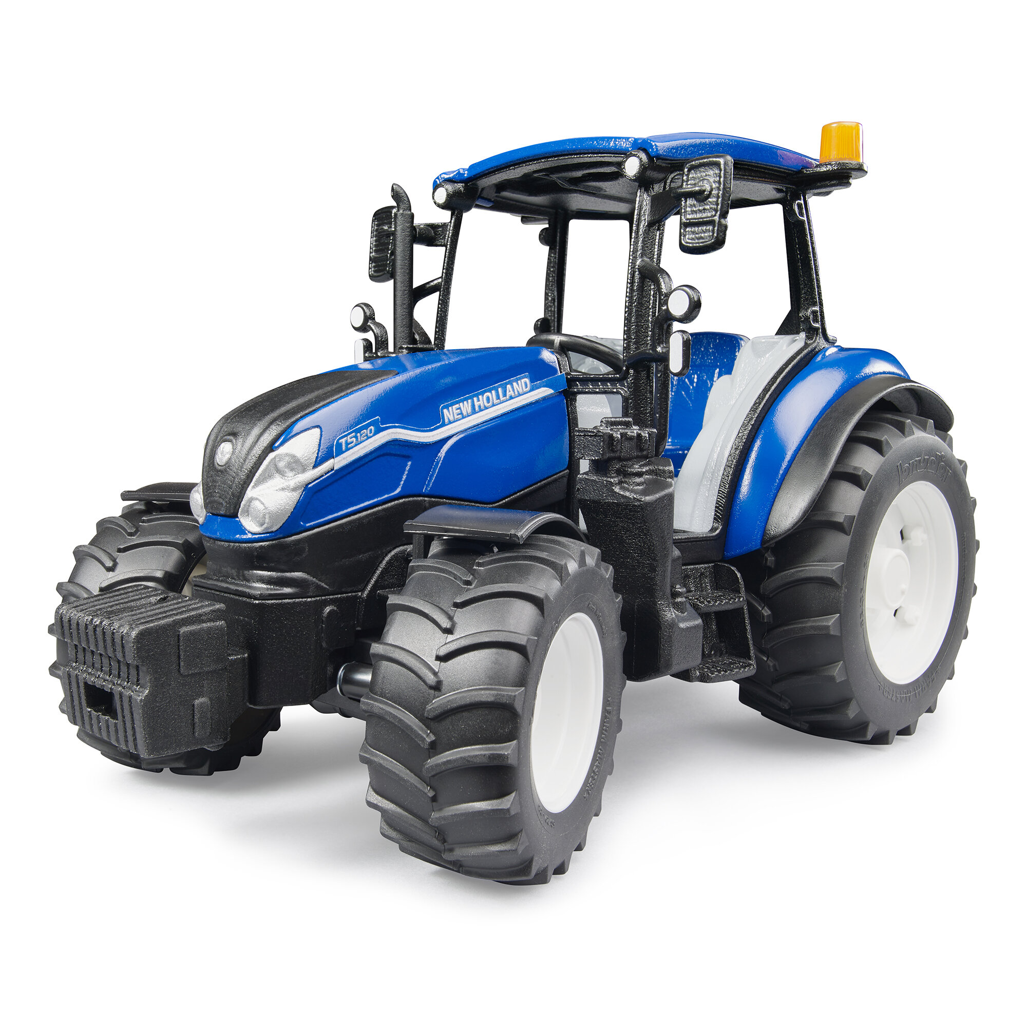 Трактор Bruder New Holland