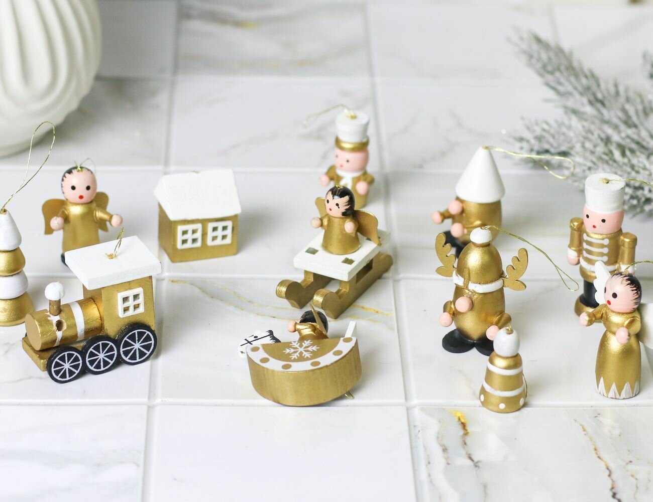 Набор ёлочных игрушек инфанси, дерево, золотой с белым, 2-4 см, 12 шт, Koopman International GR9002090