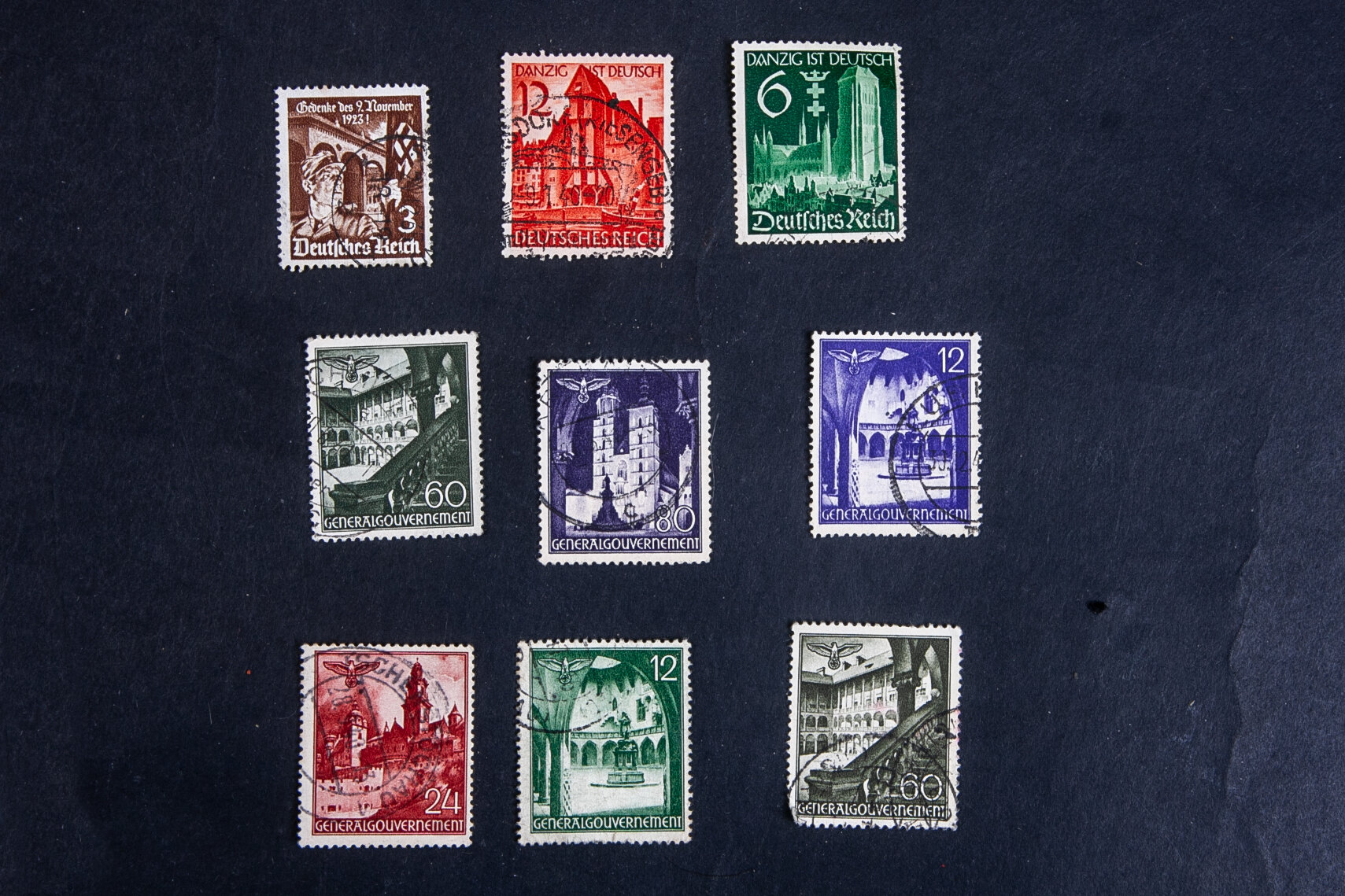 Набор марок для коллекции , Германия 1940 г. , Третий рейх, . Архитектура.