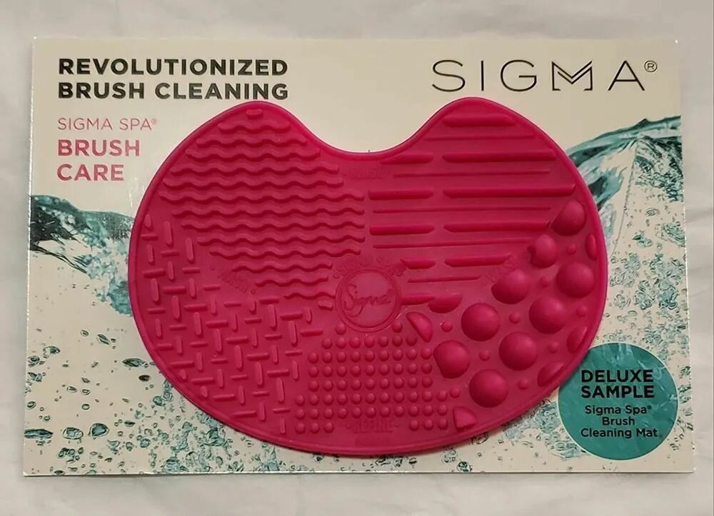 Коврик для очистки кистей+кисть Е65 в подарок SIGMA Spa brush care Revolutionary Brush Cleaning