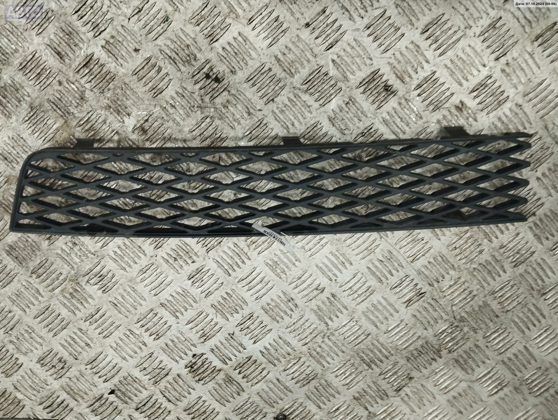 Решетка (заглушка) в бампер Ford Galaxy (2000-2006)