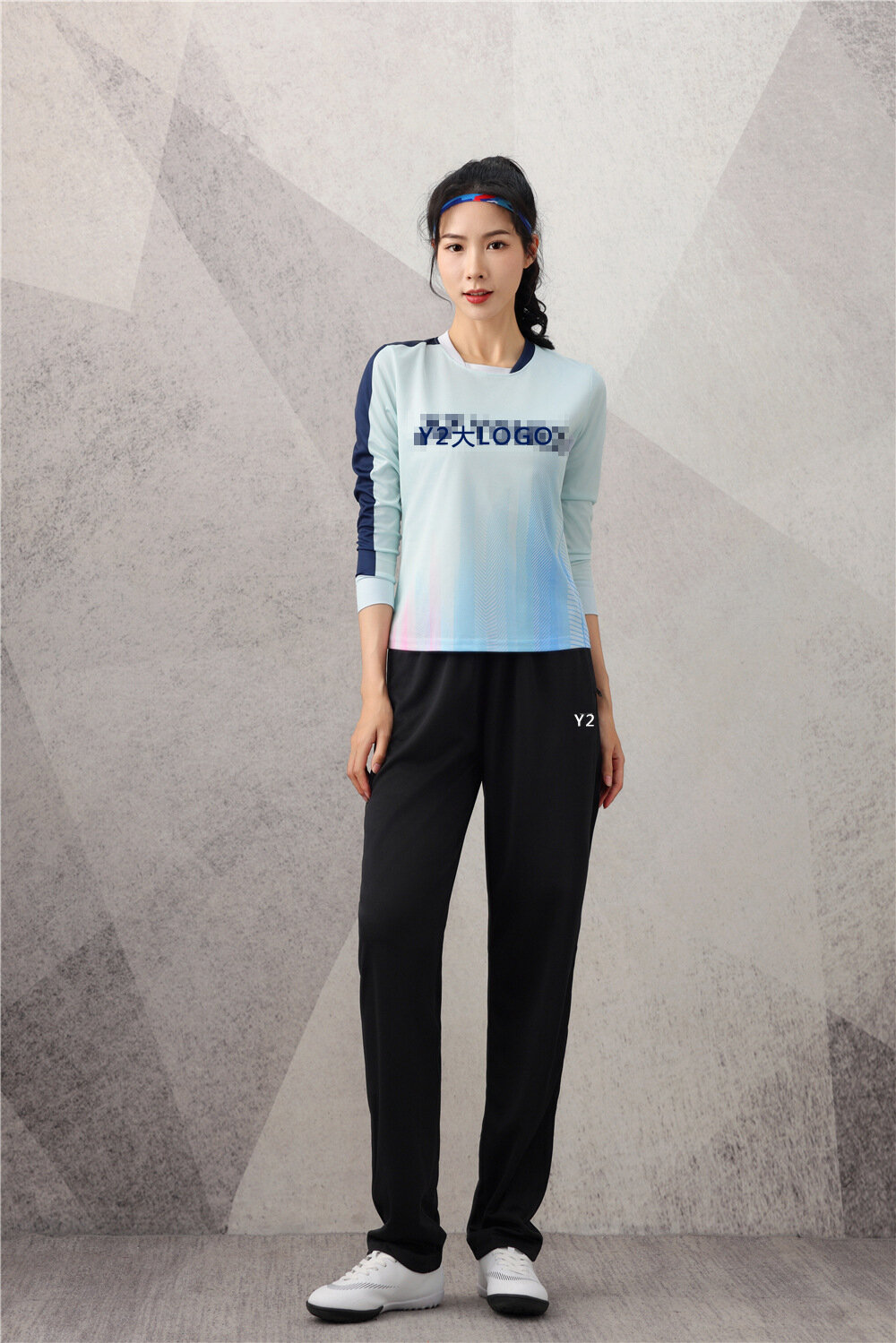 Костюм спортивный