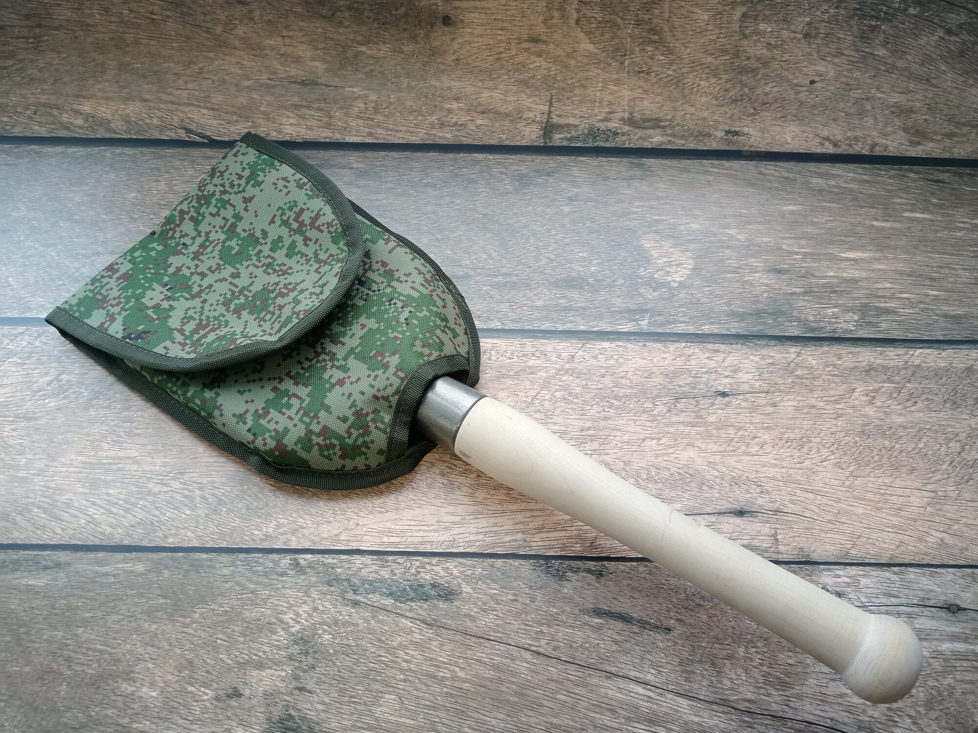 Лопата автомобильная универсальная Урал с деревянным черенком и чехлом, туристическая