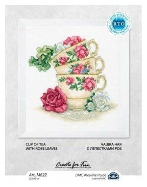 M622 Чашка чая с лепестками роз / Cup of tea with rose leaves