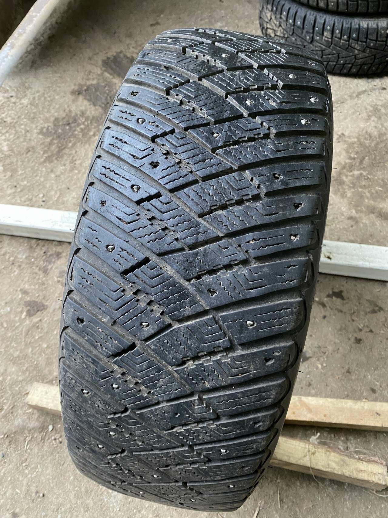 225/60 R16 102T Goodyear Ultragrip Ice Arctic остаток:5.7 мм год:2016 арт:ce838fe7