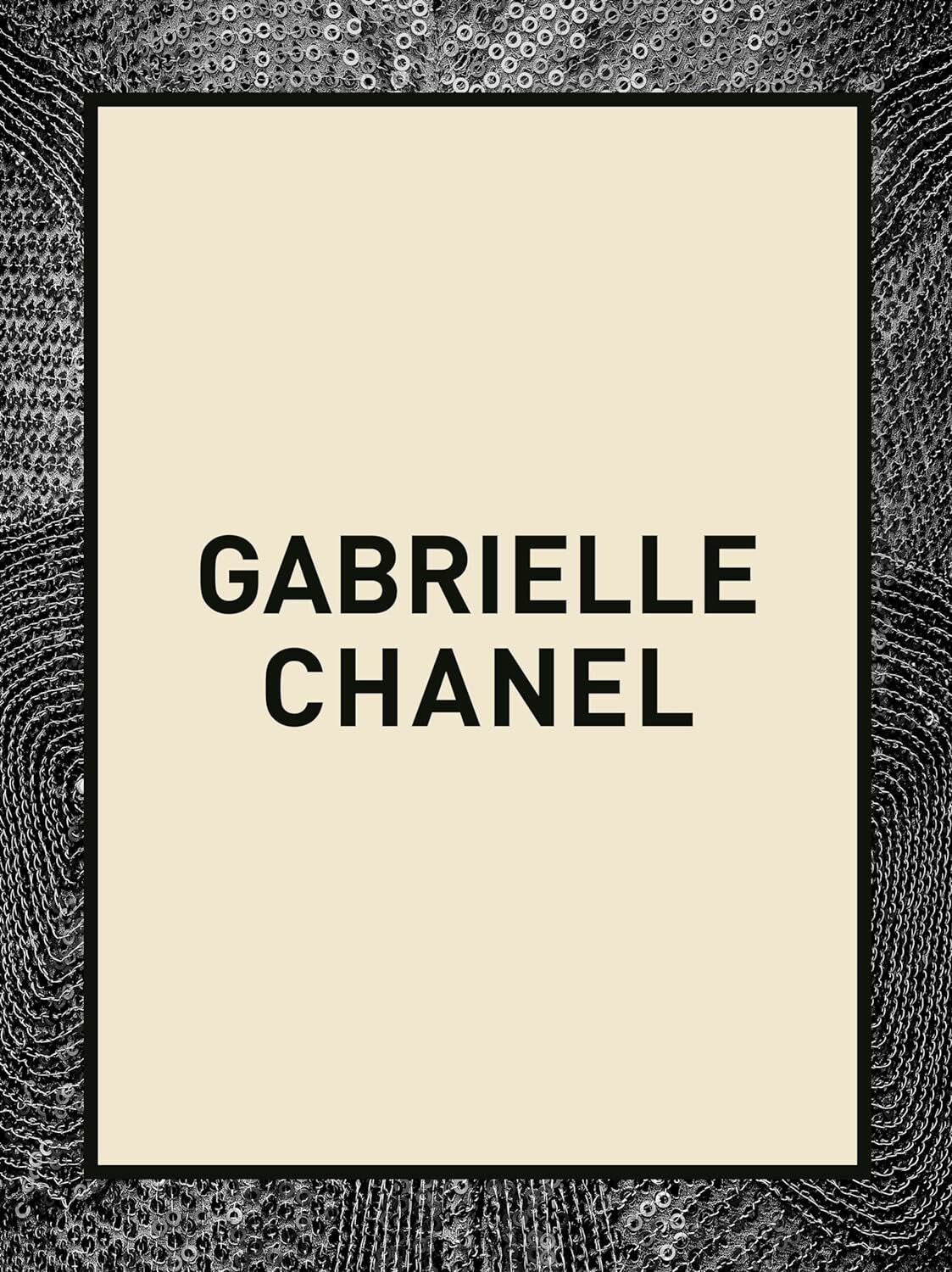 Официальная книга Gabrielle Chanel выставки Виктории и Альберта, в твердом переплете