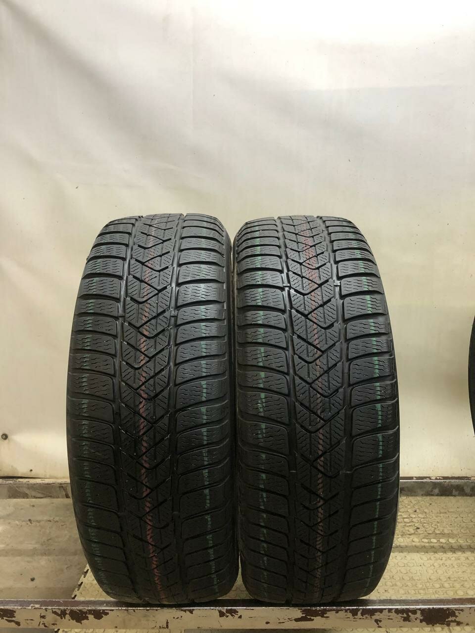 Зимние БУ шины нешипованные Pirelli Sottozero 3 205/60 R16 25.0% износ T0134551