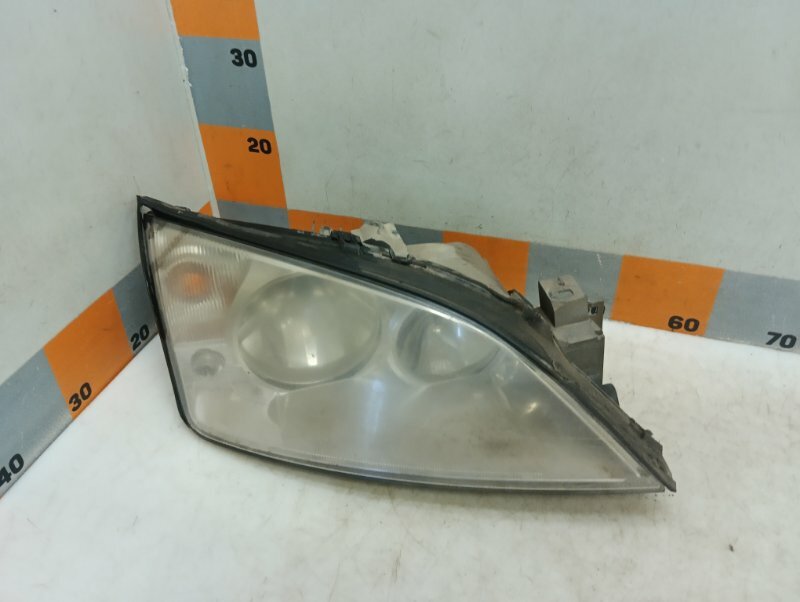 Б/У оригинал, Форд Мондео 3 Фара правая Ford Mondeo 2006 3 302020 FORD арт. 1S7113005BM