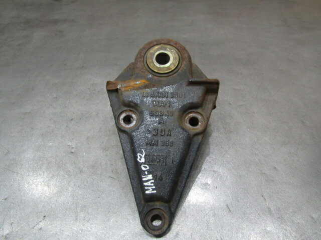 Кронштейн крепления передней рессоры задний MAN TGA, TGS, TGX, есть повреждение