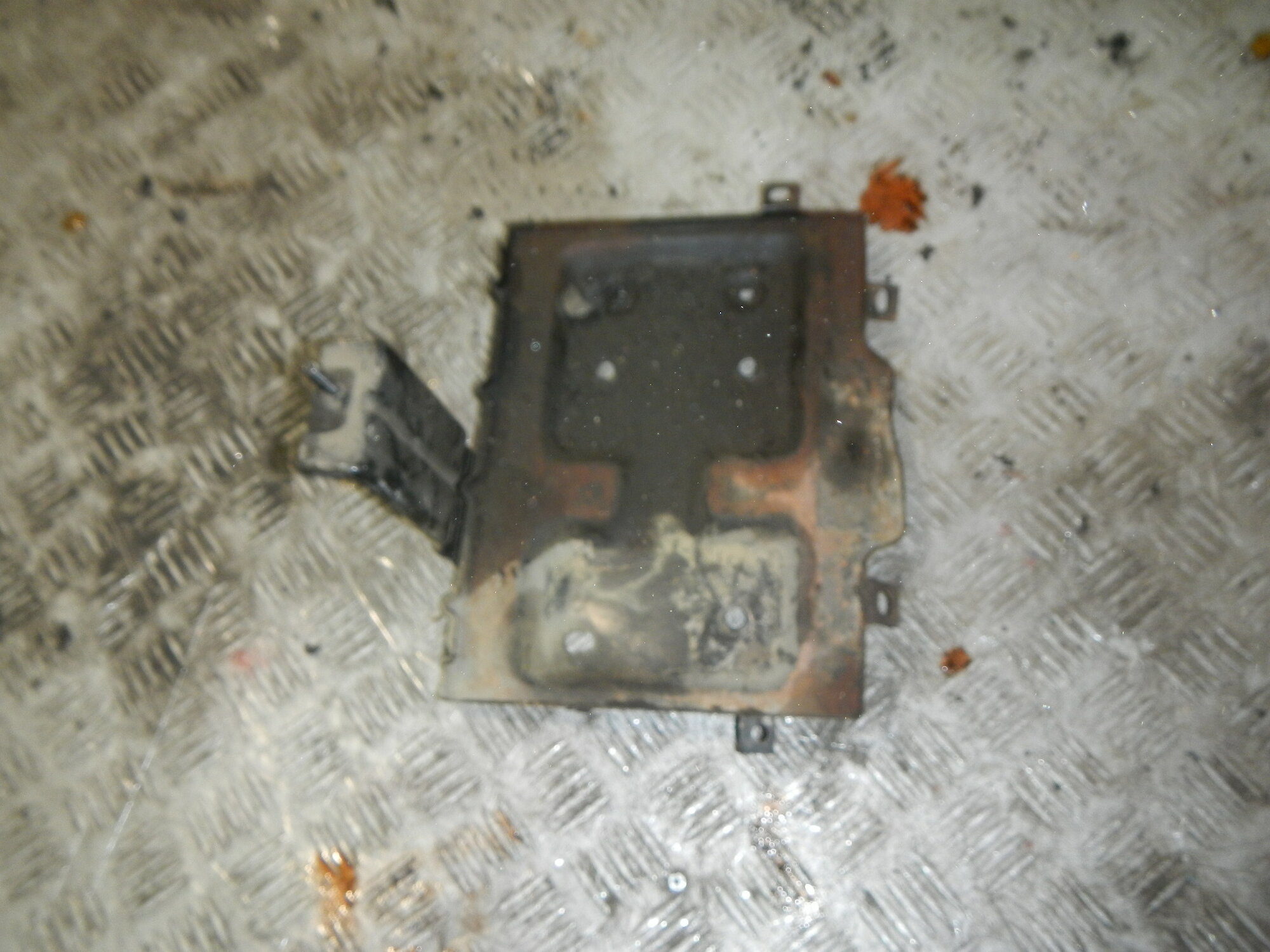 Б/У Крепление АКБ (корпус/подставка), KIA (Киа)-SORENTO (03-09) KIA SORENTO (03-09) Деформация. 536127 Hyundai-KIA арт. ...