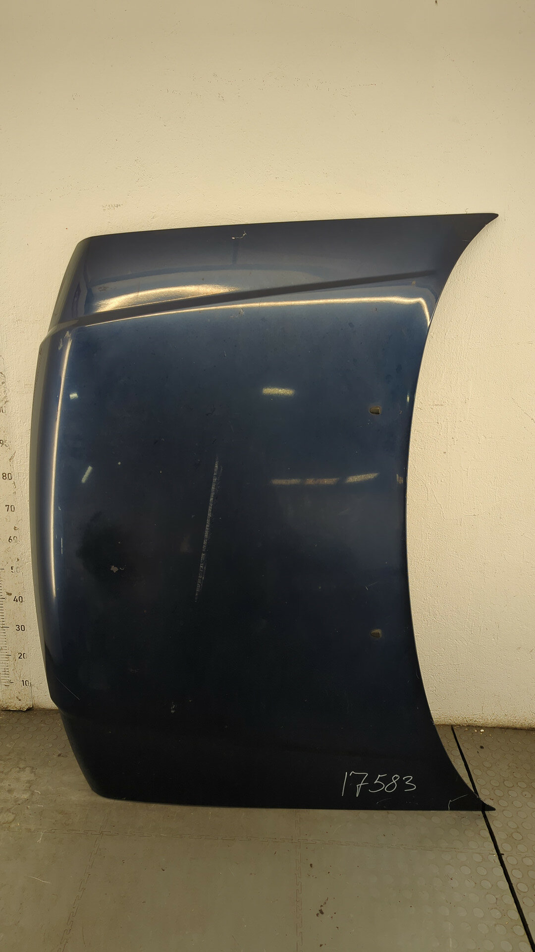 Капот Ford Explorer Б/У