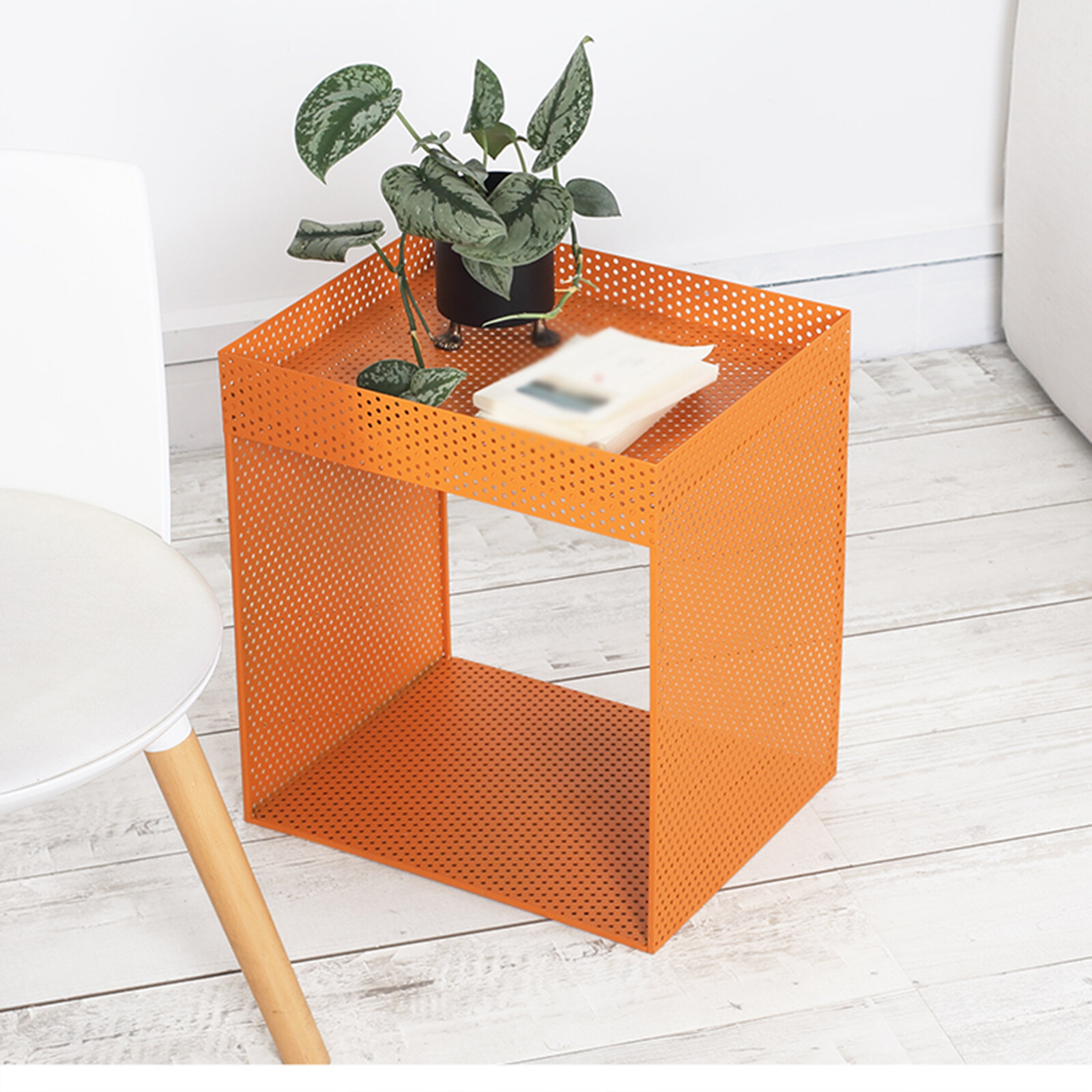 Легкий стол из кованого железа, прикроватная тумбочка, мебель для гостиной и квартиры