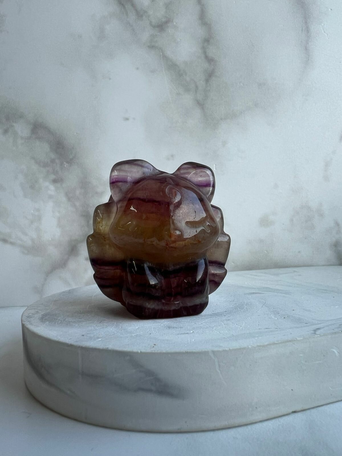 Фигурка Девятихвостый Лис, натуральный камень флюорит, 40х30мм.