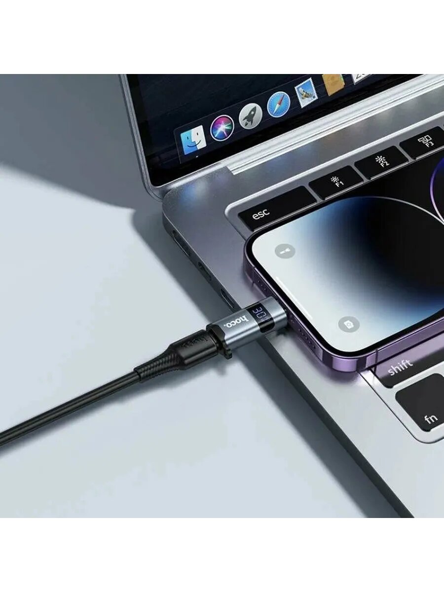 Стильный адаптер Lightning - Type-C с дисплеем