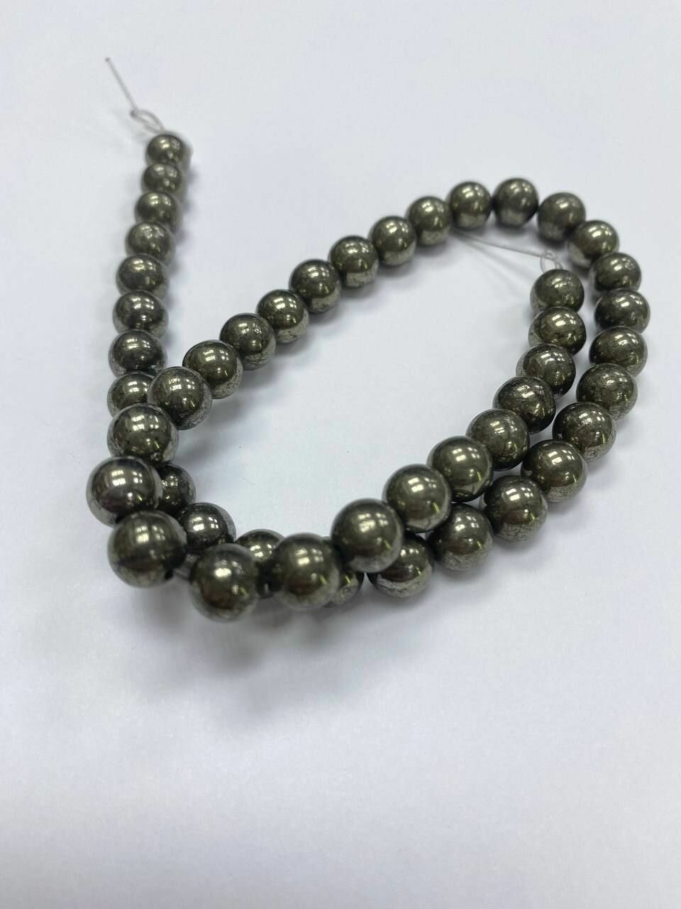 Бусины из пирита шарик 8 мм, длина нити 38 см, 46 бусин