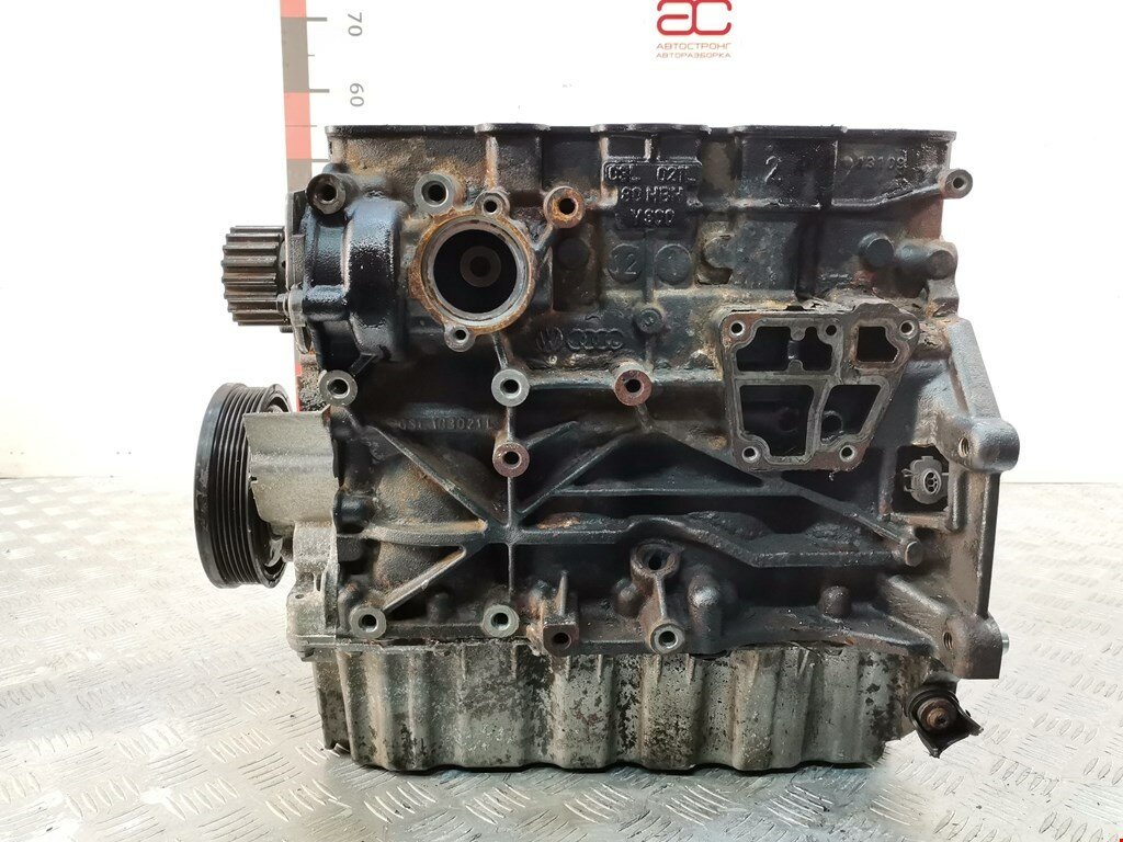 Блок двигателя (блок цилиндров) Seat Ibiza 4 (6J) 03L103011P арт. 1403247