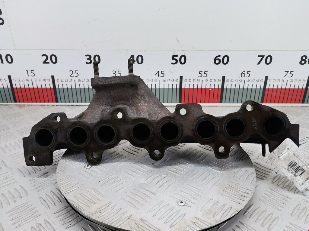 Коллектор выпускной Volvo V50 1 8653686 арт. 2032086