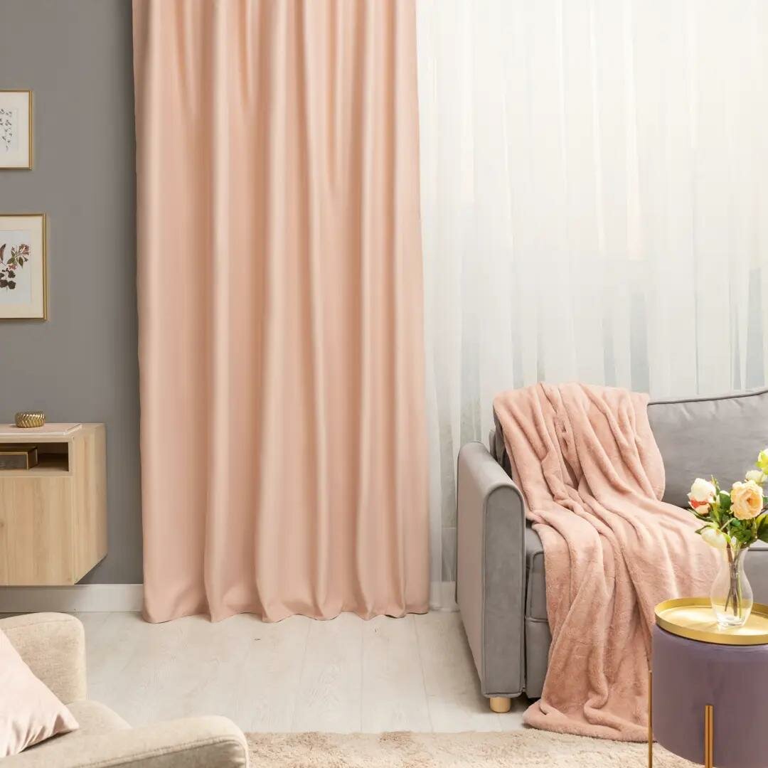 Штора на ленте со скрытыми петлями блэкаут Inspire Alycia 200x280 см цвет розовый Bistro 5