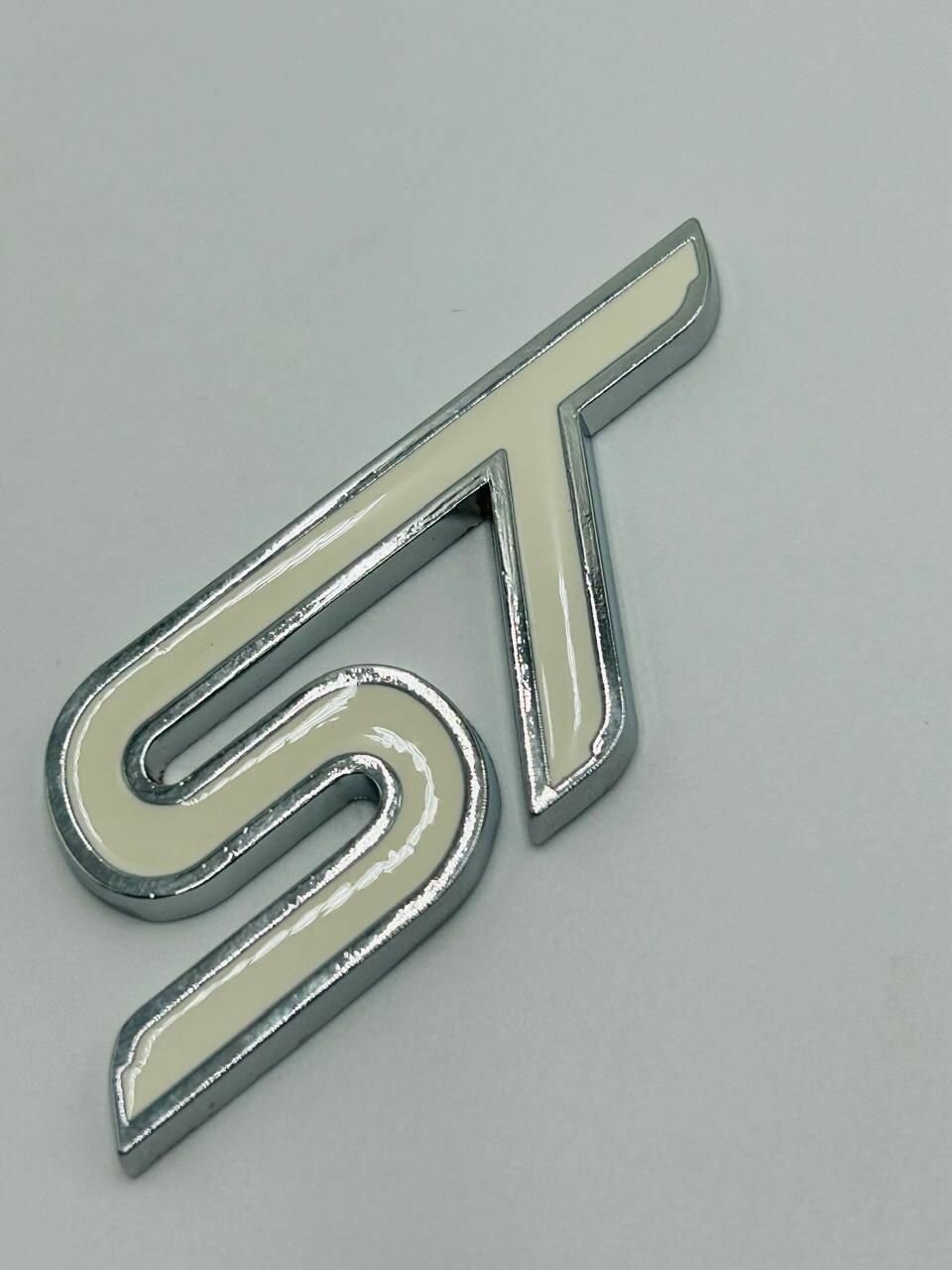 Шильдик Наклейка ST Ford