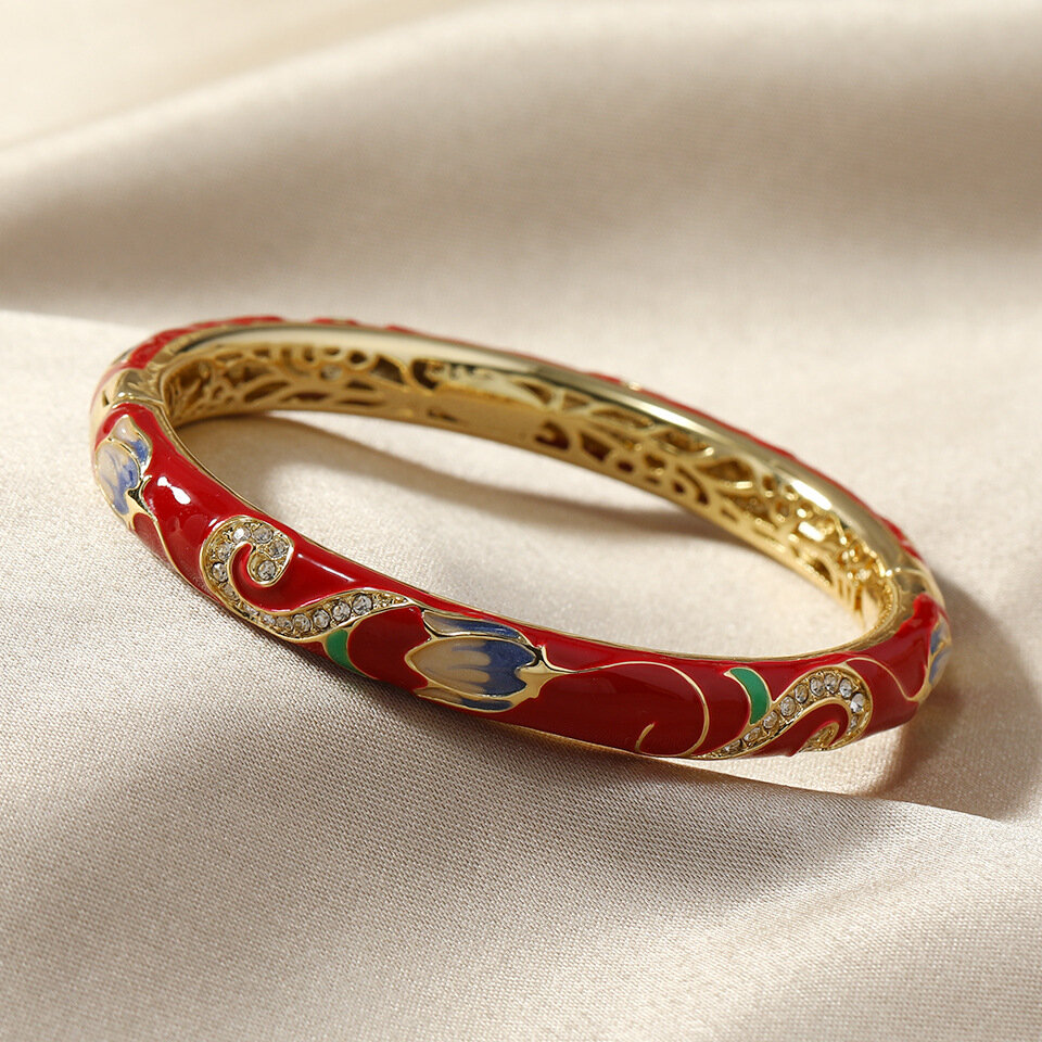 Жесткий браслет, эмаль, кристалл