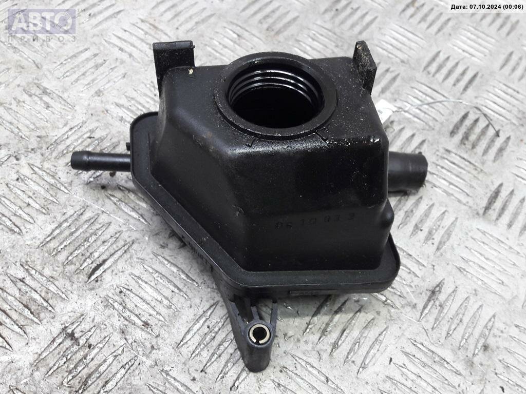 Бачок гидроусилителя Volkswagen Golf-4