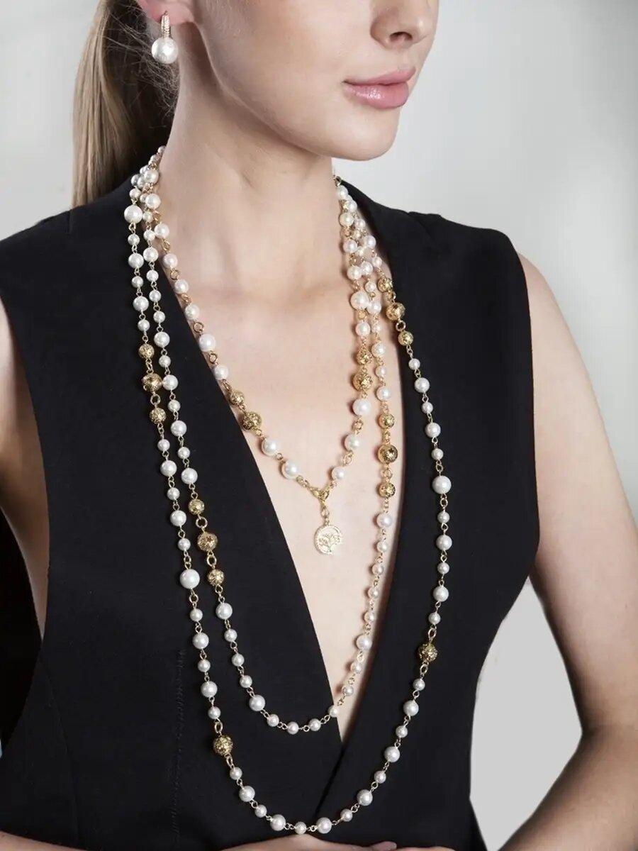 Бусы, вулканическая лава