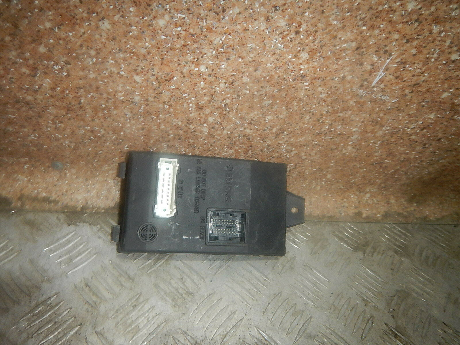 Б/У Блок электронный, Renault (Рено)-CLIO/SYMBOL (98-08) RENAULT CLIO/SYMBOL (98-08) Без повреждений. 294610 RENAULT арт...