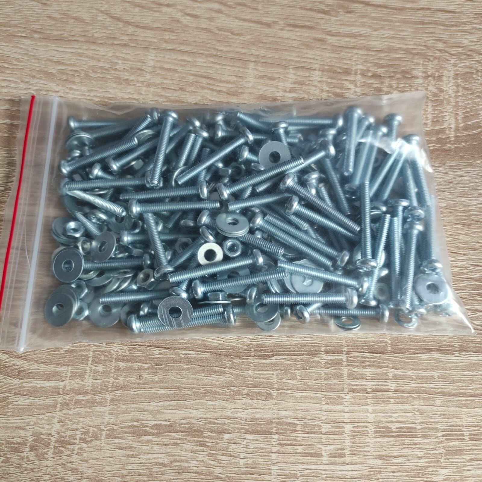 Комплект Винт полусфера М4х30, Гайка М4, Шайба М4, Шайба увеличенная М4. 400 шт/уп.