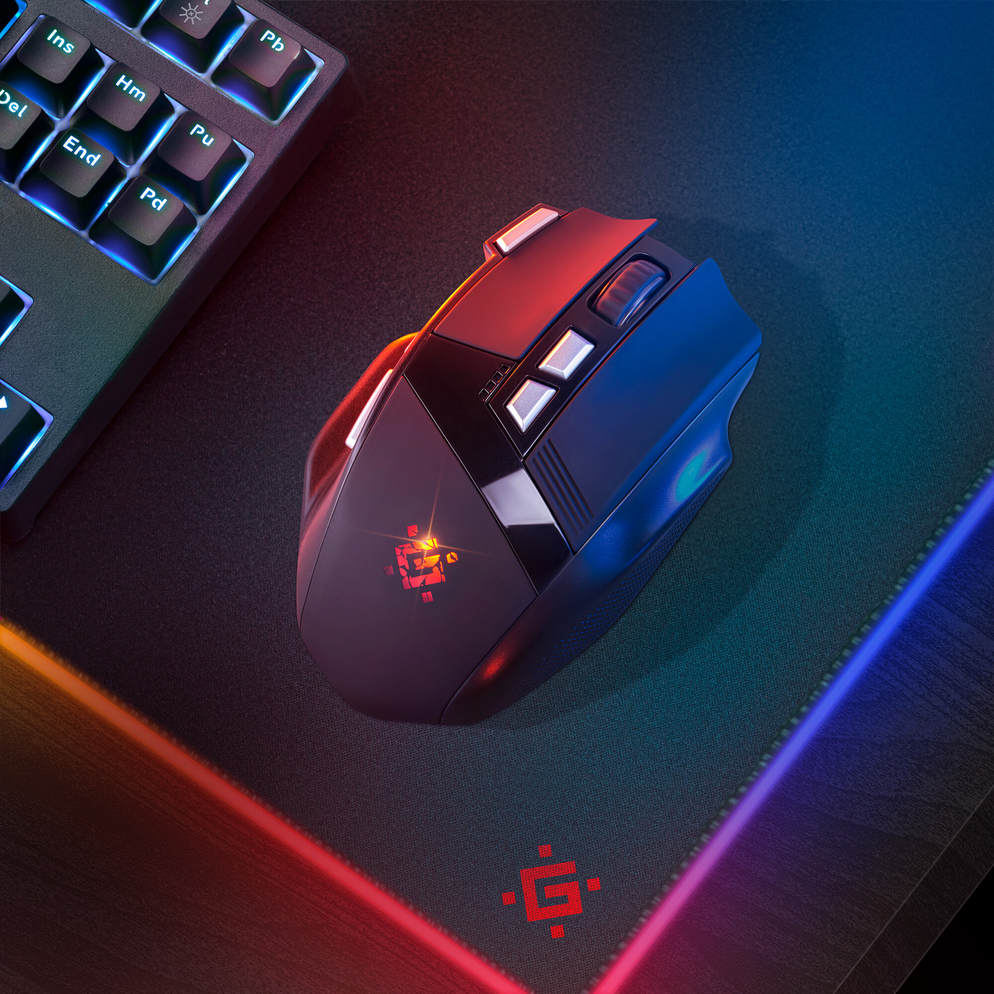 Беспроводная игровая мышь DEFENDER Knight GM-885, 8кнопок,3200dpi,400мАч, черный