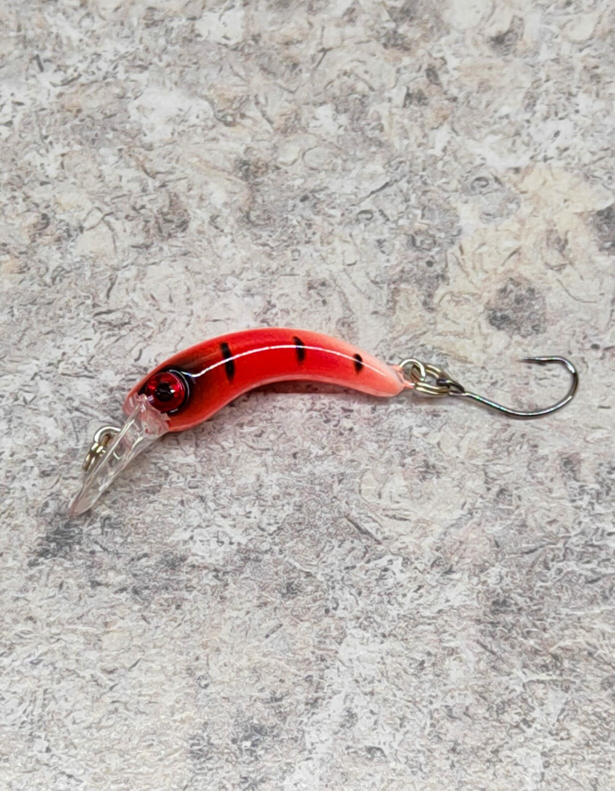 Приманка для форели, хариуса, голавля, окуня воблер LoraCra 42F 1.5g цвет #04