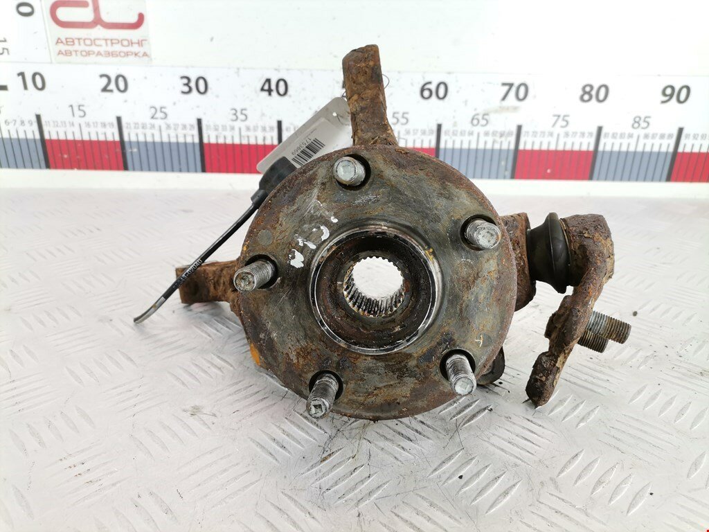 Ступица (кулак цапфа) передняя левая Toyota Avensis 2 (T250) 4321205060 арт. 1753869