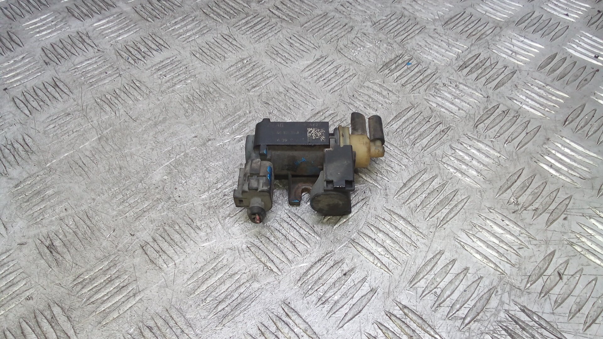 Клапан управления турбиной (Актуатор) AUDI A6 C6, Номер 8K0906627,