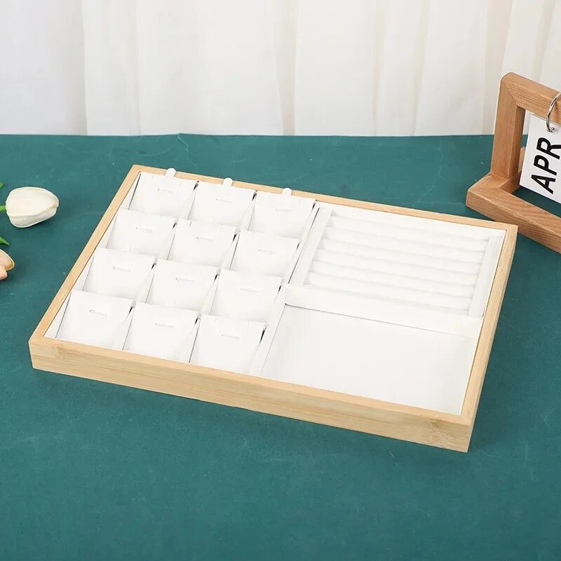 Витрина для ювелирных изделий, бамбук, дерево, белая кожа, 35x24x3 см