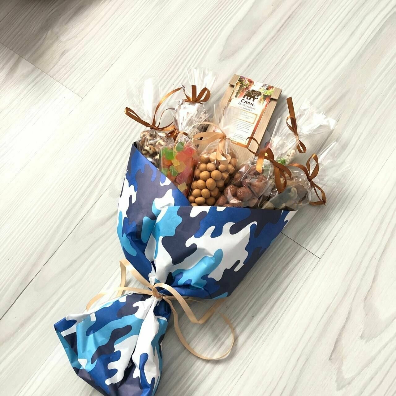 Мужской букет из чая и Орехов