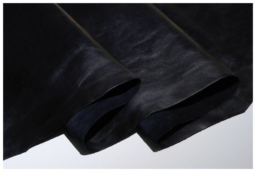 Кожа натуральная галантерейная в листах. Пулл-ап. А2. Черный.