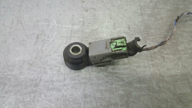 Датчик детонации Fiat Albea 1 2005 (б/у) 55190562