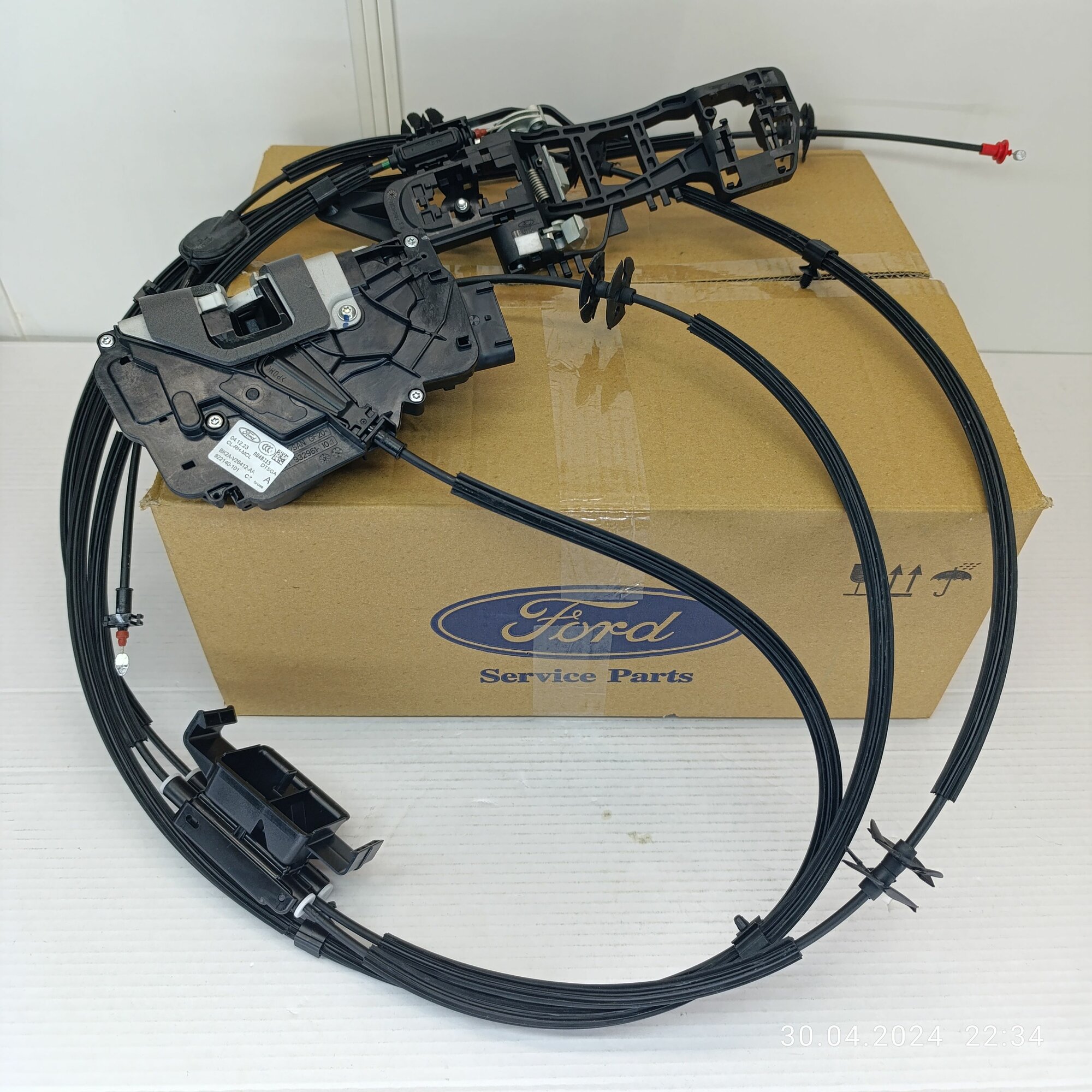 Замок правой сдвижной двери Форд Транзит 2004 - н. в. Оригинал / Замок боковой сдвижной двери 1837950 Ford Transit + трос / BK31V264A00AC; LK29V264A00AA; BK31-V264A00-AC; LK29-V264A00-AA; BK31V264A00AC; BK21-V264A00-AF; LK29-V264A00AA