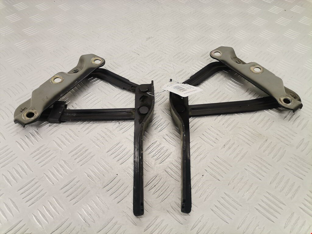 Петля капота левая Saab 9-5 (2) 4852877 арт. 1081187